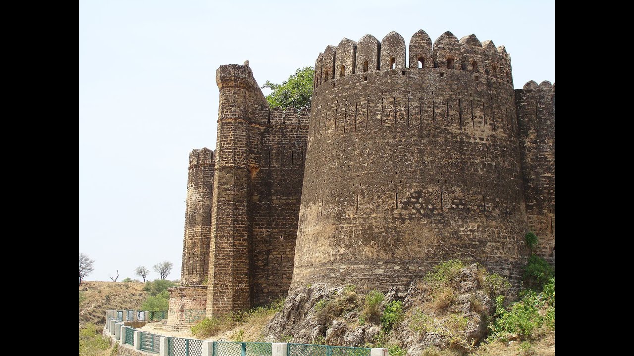 Sangni Fort: A remnant of the Mughal era - YouTube