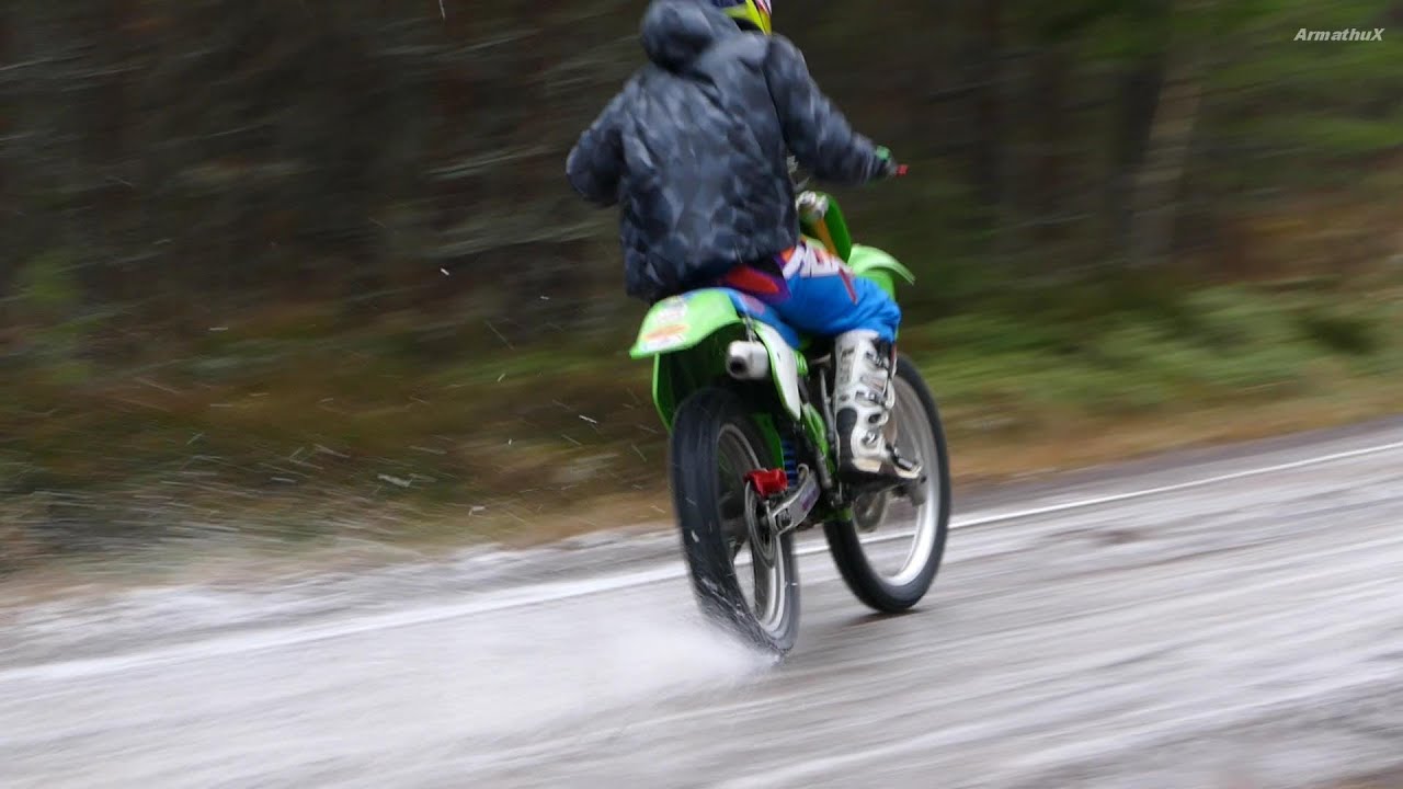 Kawasaki KX500cc 2-Stroke Sideways & Wide Open | Raw - YouTube