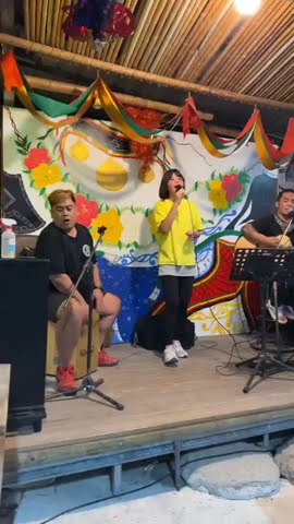 【你最珍贵】- Live Performance by Joey Wee 黄绣惠 x 黑孩子樂團 - YouTube