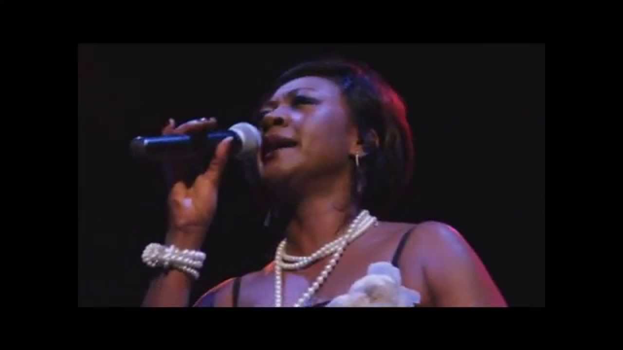 Moulin à Café Jazz Hot orchestra et Denise Gordon - YouTube