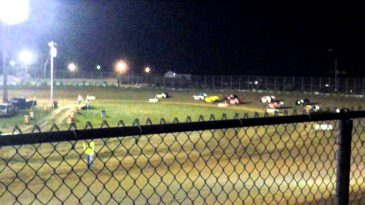 Vermilion County Speedway 9/6/15 Modlite feature - YouTube