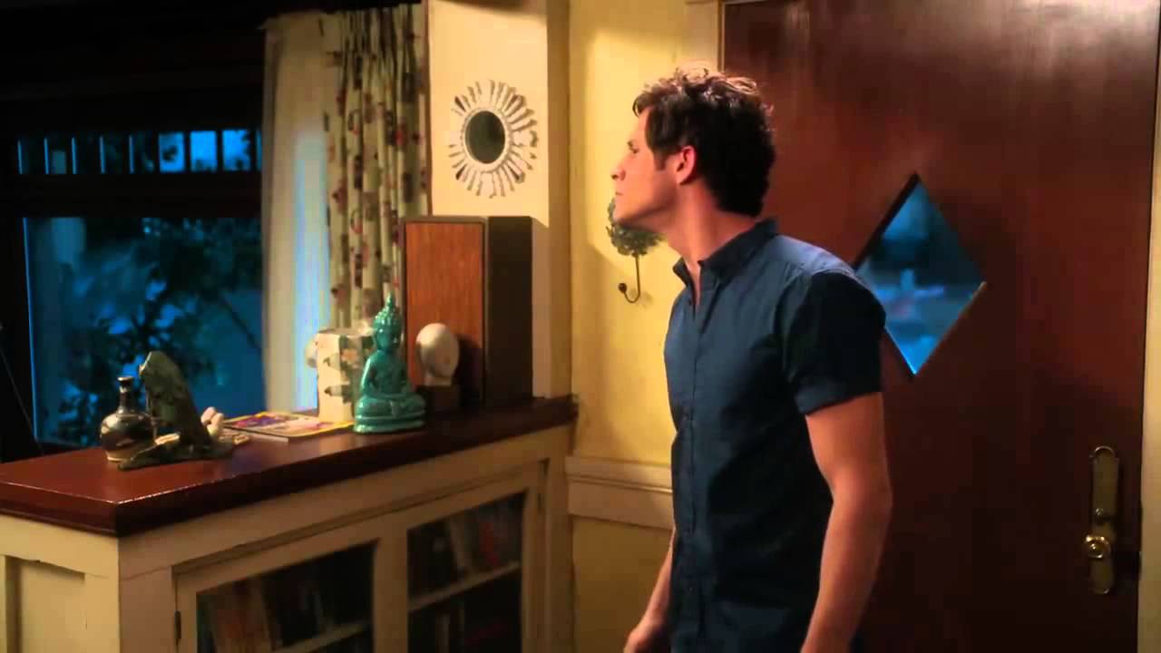 Cameron vs. Liam Sneak Peak 1x07 - YouTube