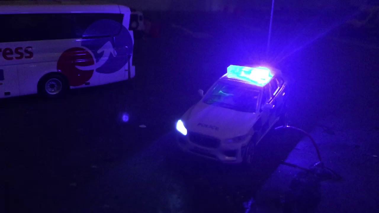 Jaguar F-Pace police car flashing lights - YouTube