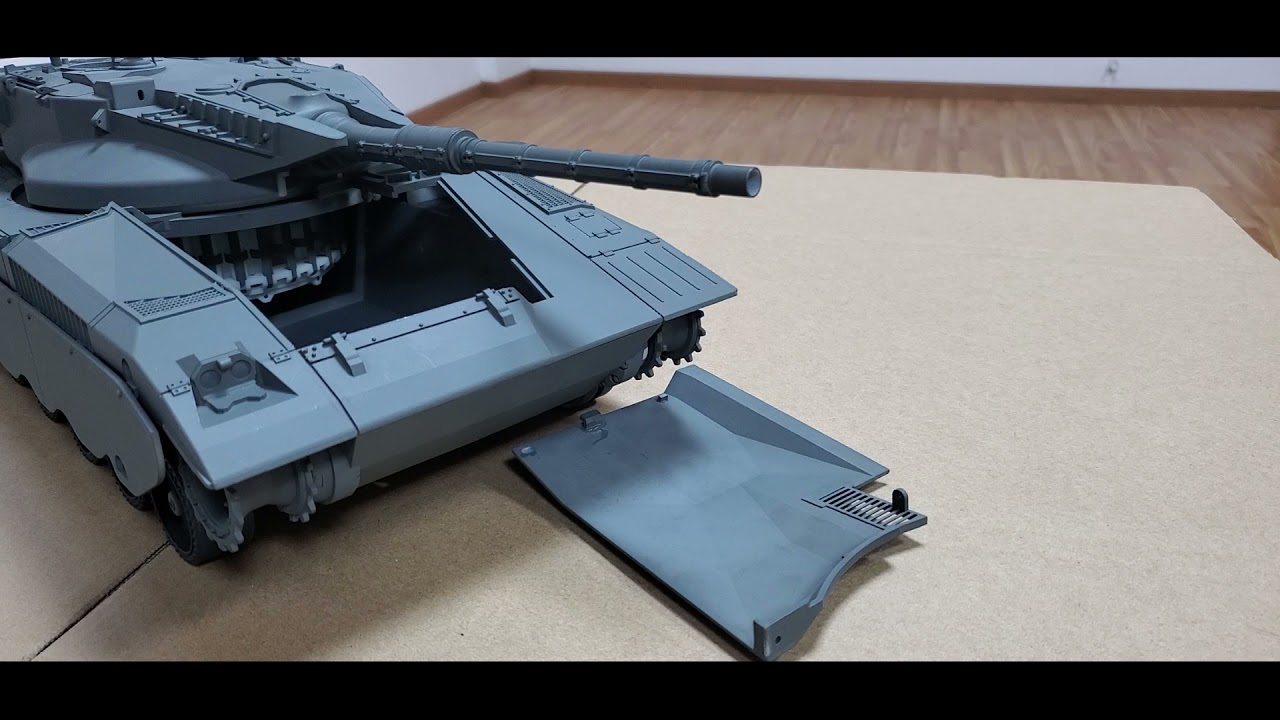 RC tank autoloader firing - YouTube