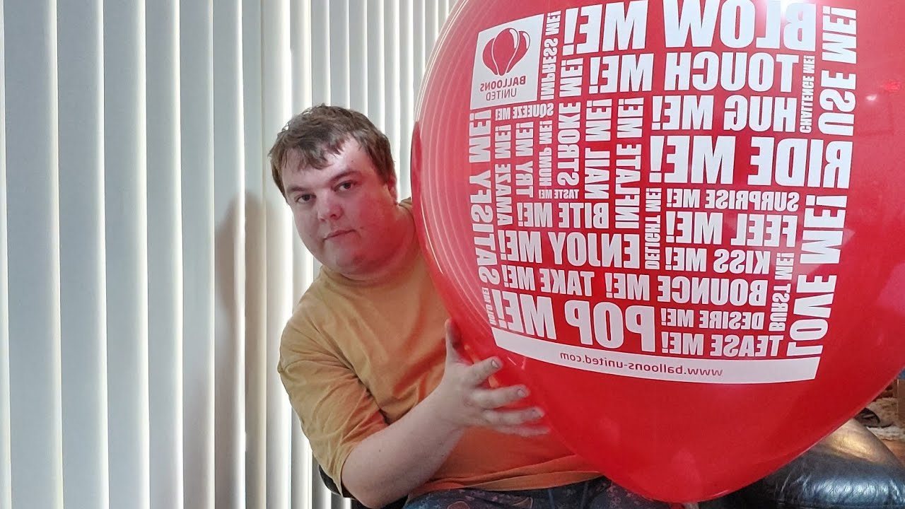 Blowing up a huge red 24 inch belbal (the looner) - YouTube