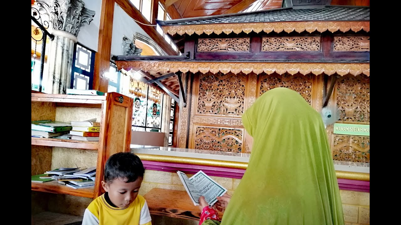 Wisata Religi Makam Syekh Maulana Ishaq Kemantren Paciran Lamongan ...