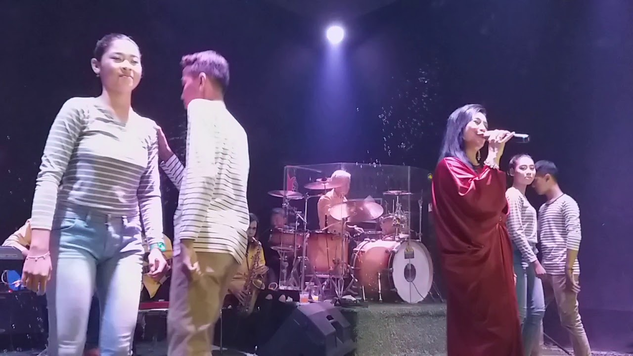 SWARI ARIZONA - Prahara Cinta/Cipt.Randi Anwar & Megia Awaloedin - YouTube