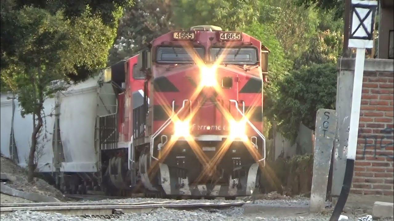 Ferromex 4600 con pintura nueva! Estrenando videocámara, primer tren. - YouTube
