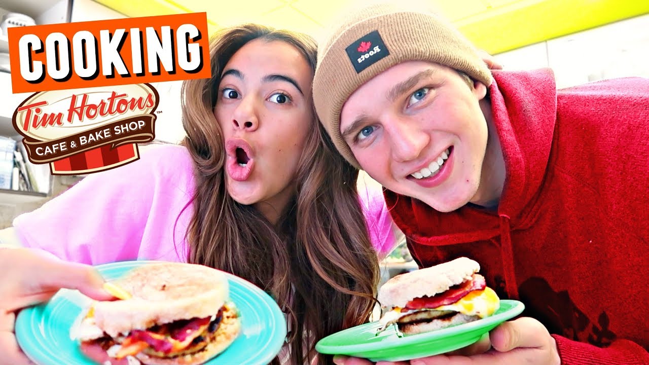 COOKING MY FAVOURITE BREAKFAST SANDWICHES AT HOME! Tim Hortons? Never ...