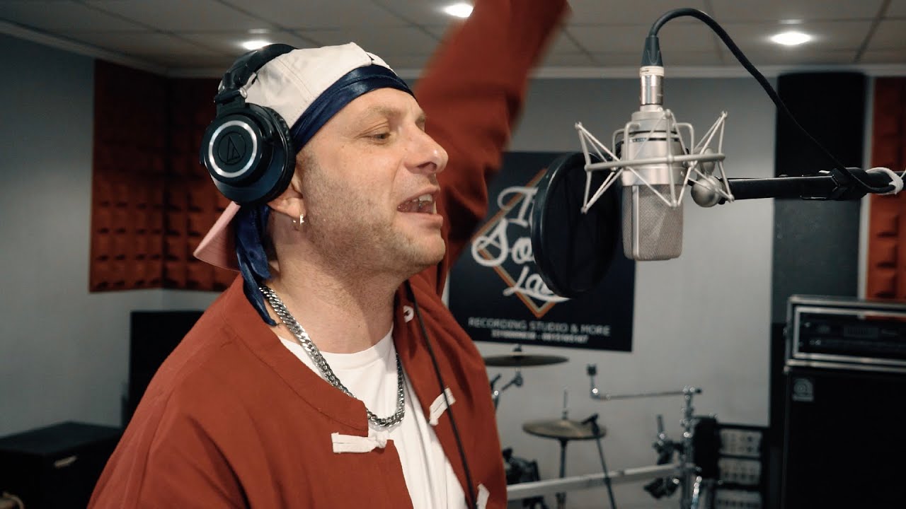 Clementino & Mellow Mood & Little Lion Sound - Pree We Chords - Chordify