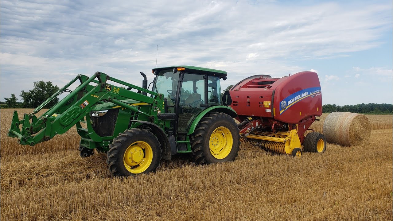 Round Baling Wheat Straw - YouTube