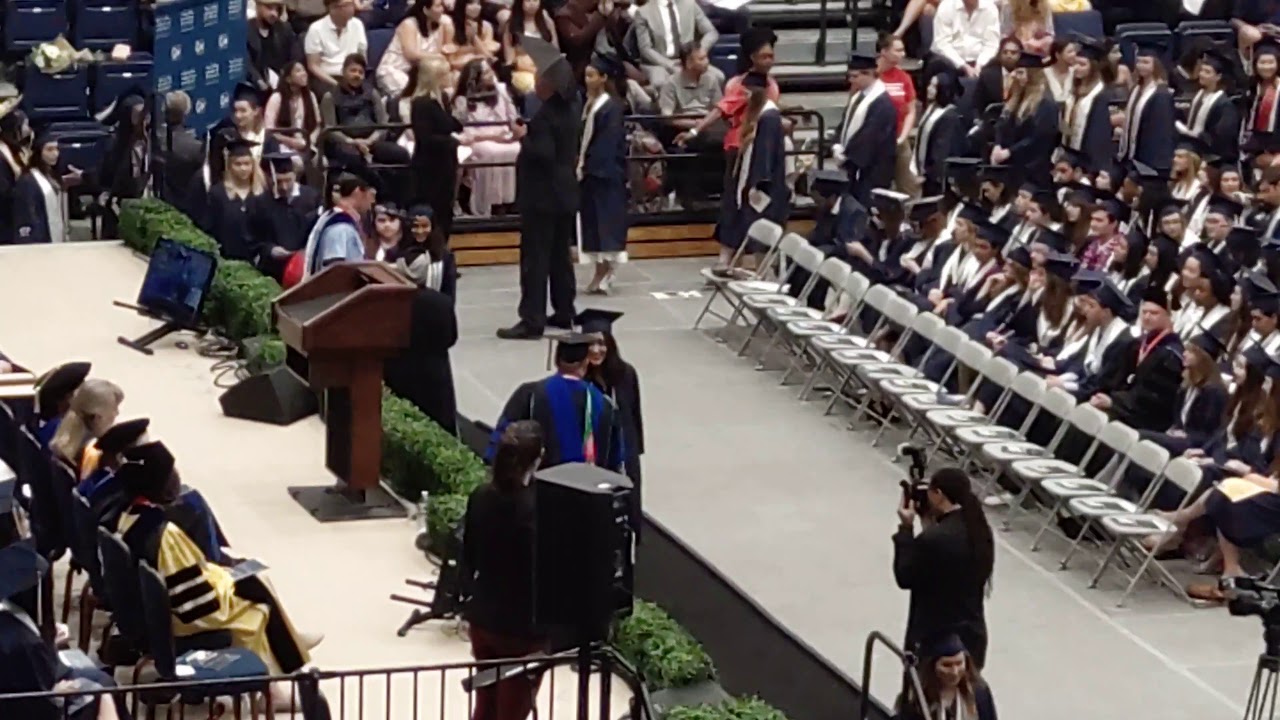 Sister graduation 4k - YouTube