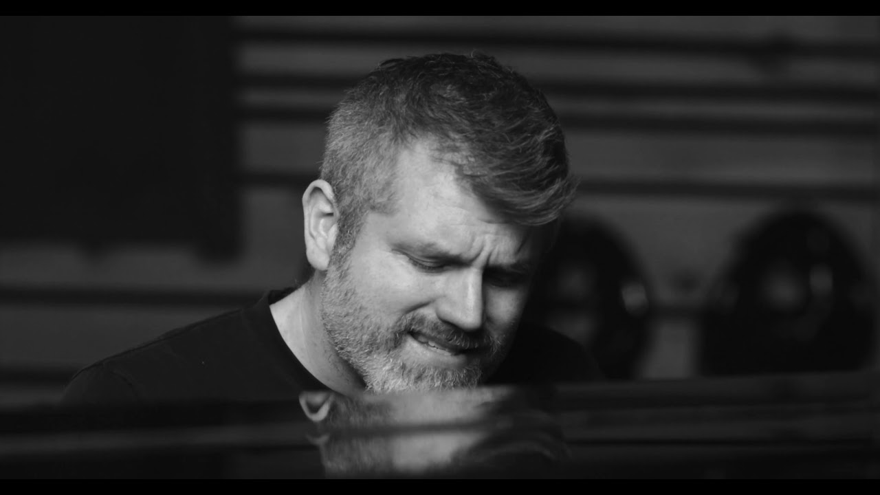 Ian Kelly - One - YouTube