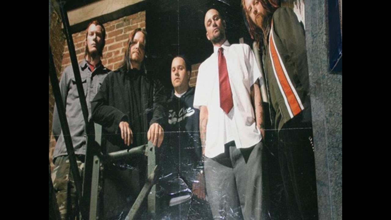 Cold Live (2000) - YouTube