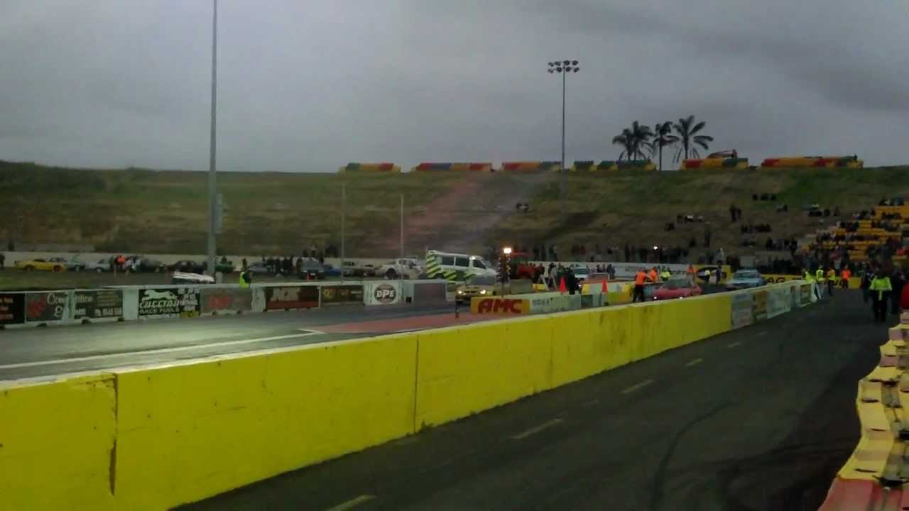 holden vx ss GLDLS1 doing a 1/4 mile drag at calder park drags - YouTube