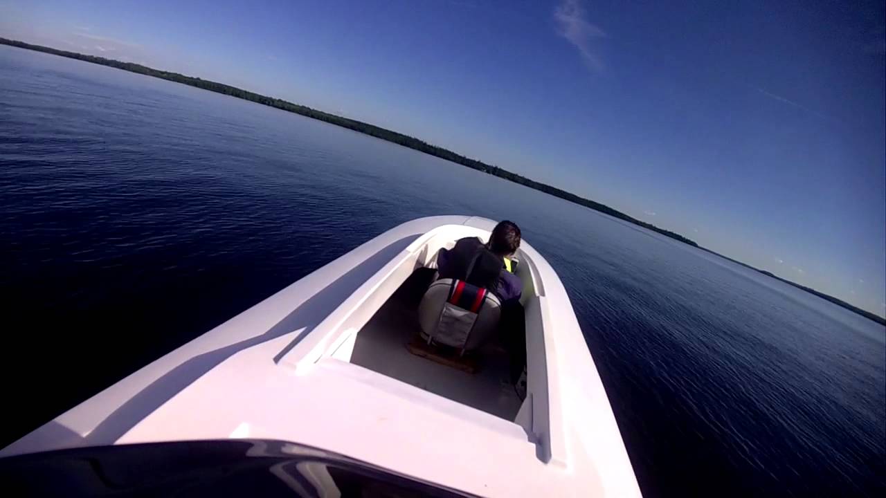 Phantom 21 Race deck Mercury 250 xs playing around - YouTube