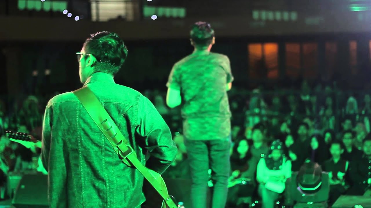 Batiga - Cinta Diam Diam (Live) "Famous" 2015 - YouTube