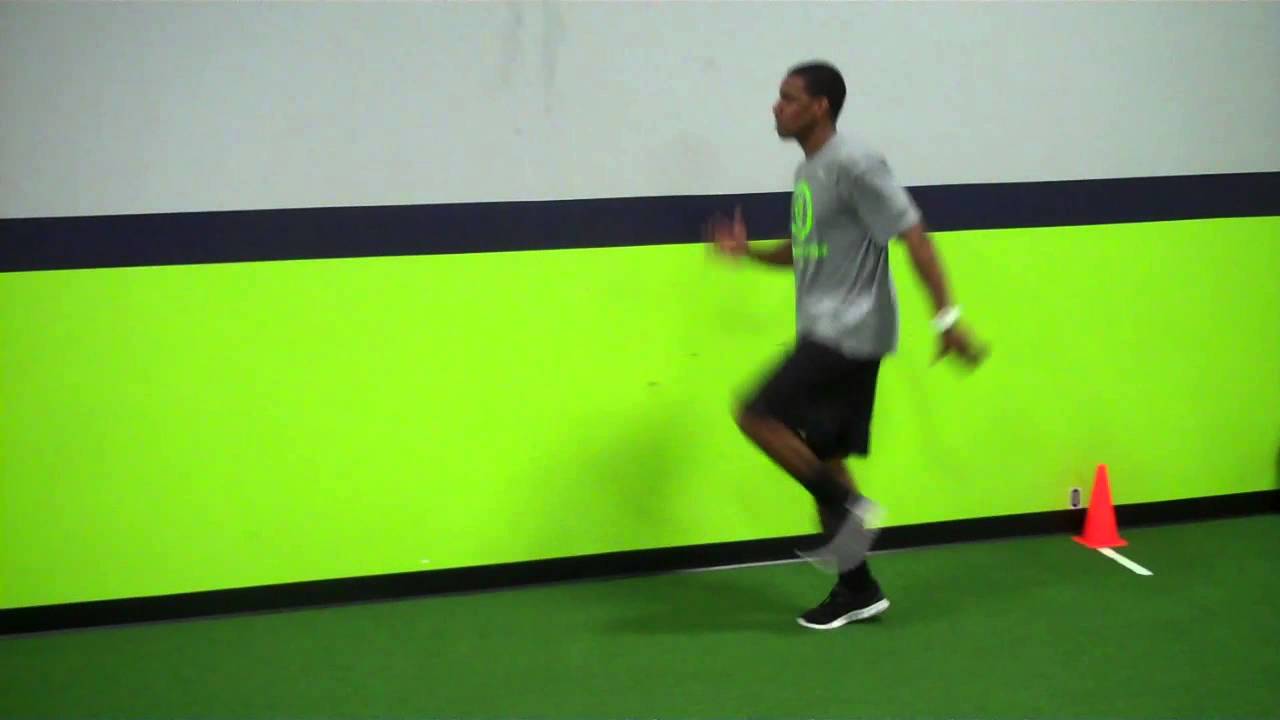 Running Form Technique A Skip - YouTube