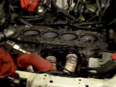 H22a cylinder head and cylinder block cranking pistons - YouTube