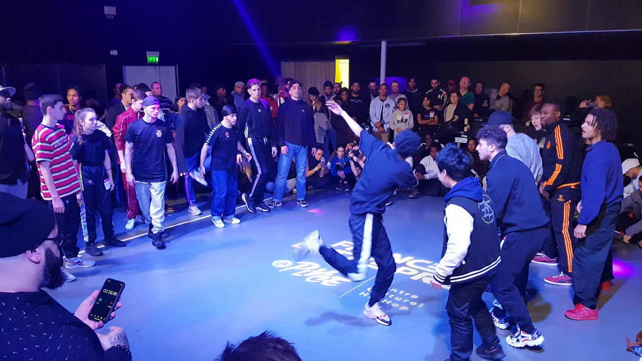 Battle Pro 2020 Runnerz 90's vs Zeus Street - YouTube
