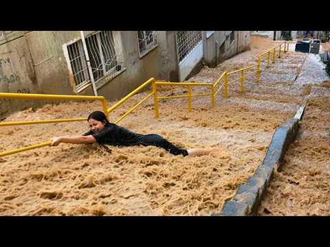 55 Shocking Natural Disasters Caught on Camera