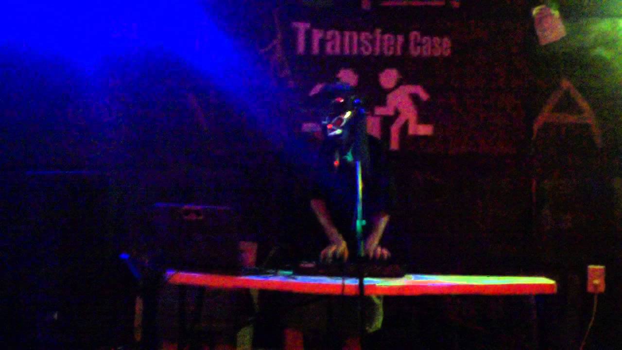Transfer Case Live @ The Squeaky Lizard - Part 5 - YouTube