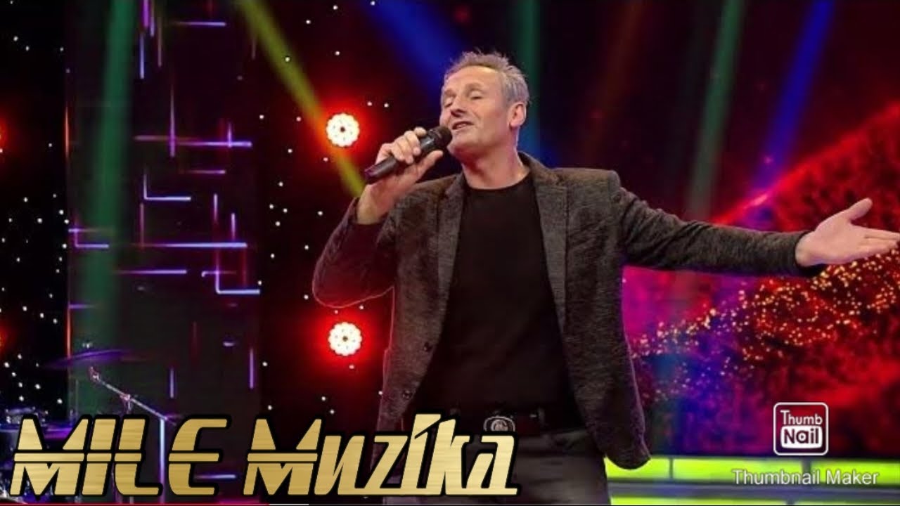 Momo Vuković - Moja Majka mile Muzika 2023 - YouTube