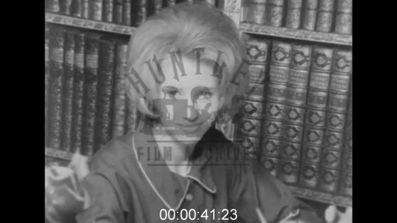 Debutante Lady Sarah Coke, 1962 - Film 1018238 - YouTube