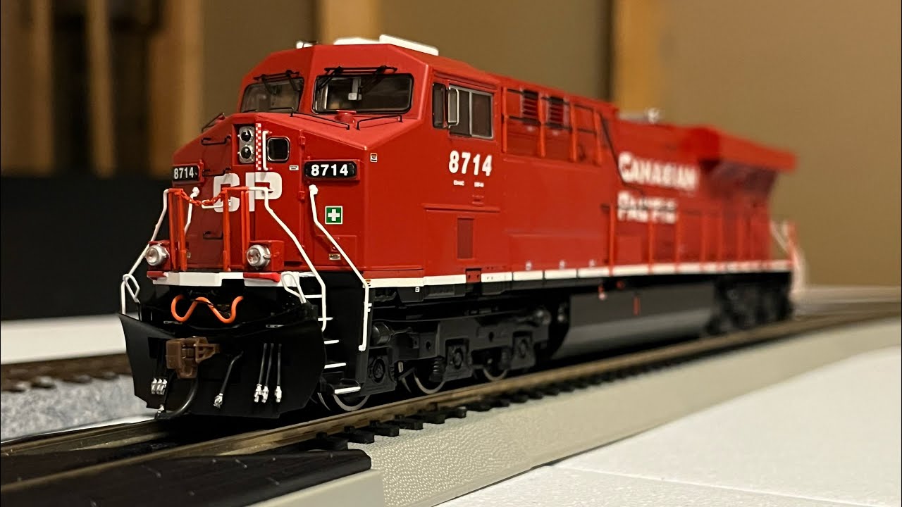 Athearn Genesis CP ES44AC #8714 Locomotive (DCC Ready)! 3/6/24 - YouTube