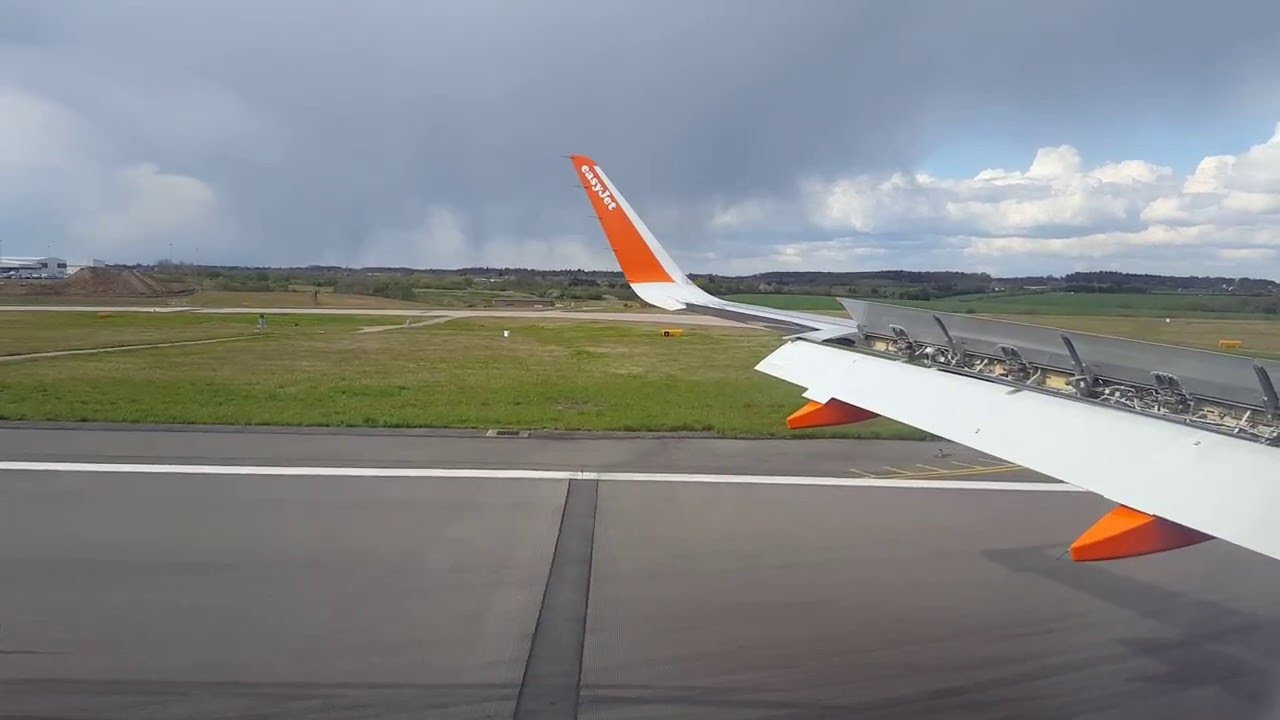 EasyJet A320 landing at Luton 1080p - YouTube