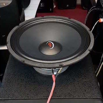 Dynamax 12'' GD30MII - YouTube