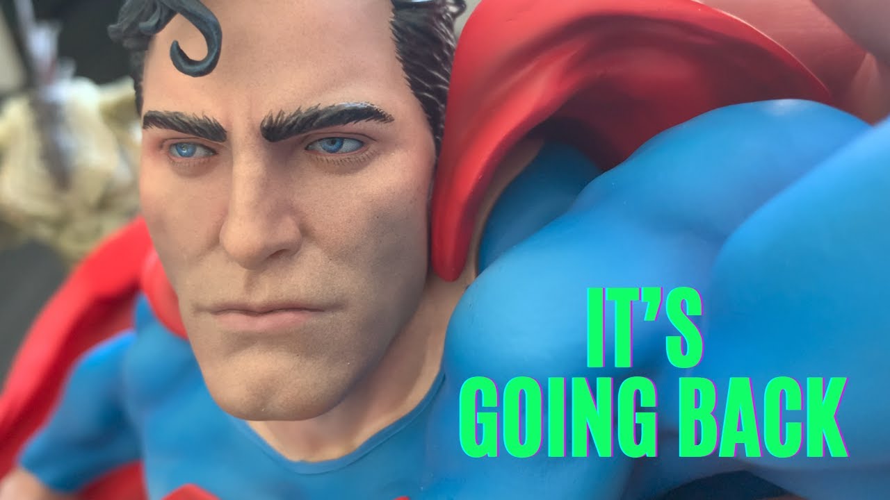 MAJOR FLAWS Superman Premium Format by SIDESHOW COLLECTIBLES - YouTube