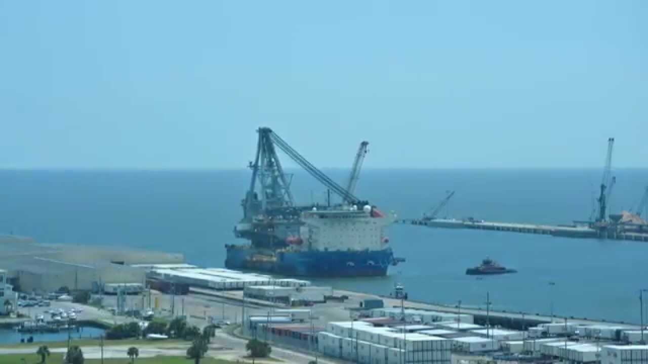 McDermott vessel arrives at the Port of Gulfport - YouTube