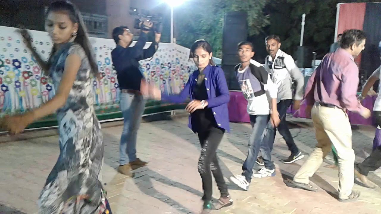 Night my bro mrg party me and my family - YouTube