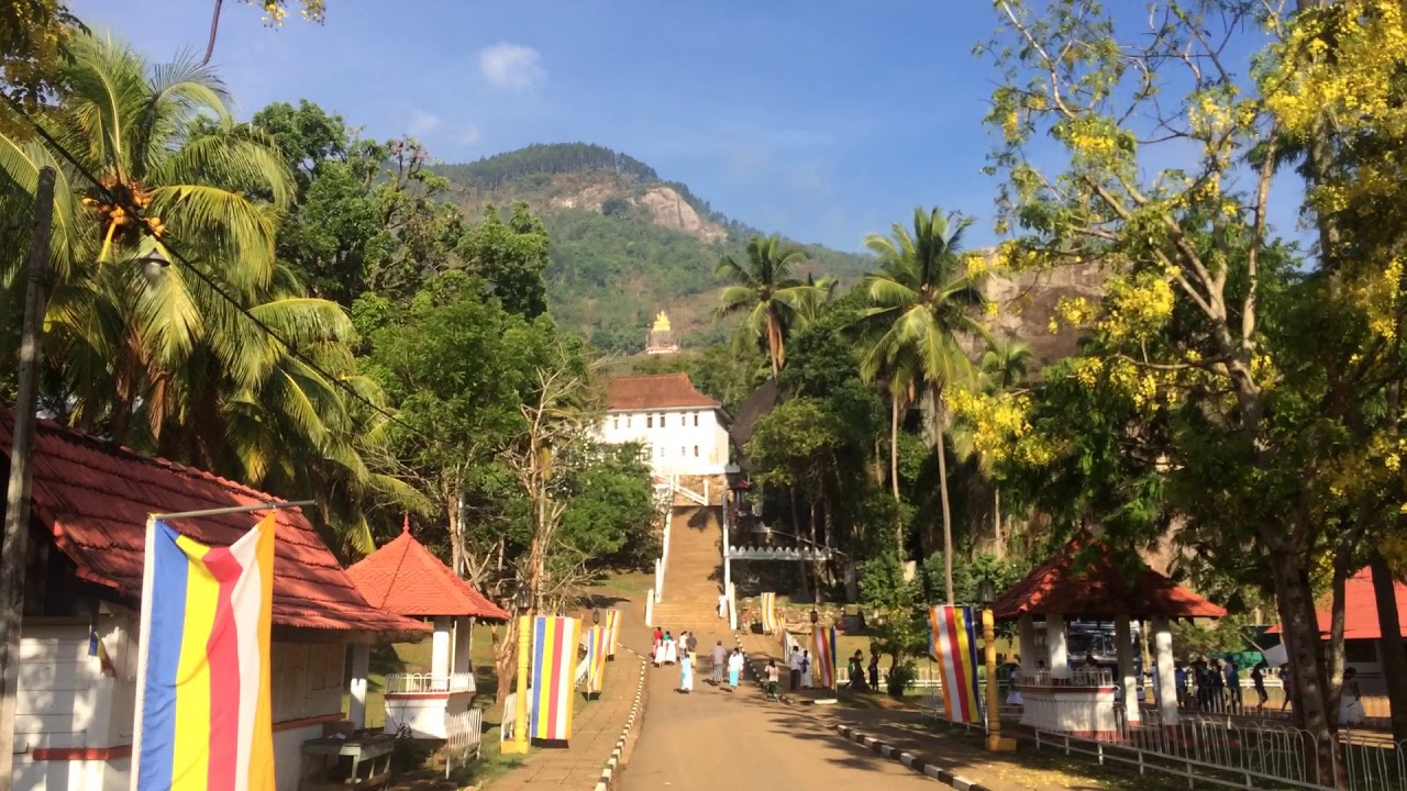Aluviharaya Rock Cave Temple in Matale #temple #srilanka #cavetemple # ...