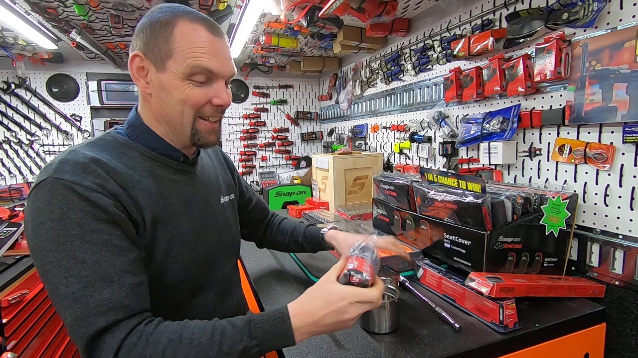 NICK THE TOOL: GLOVE TIN PN: SSX19P125M/XL - YouTube