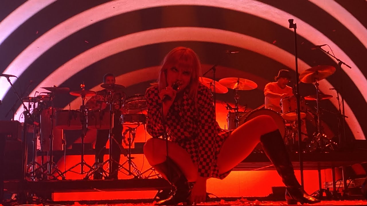 The News - Paramore (Live from Houston, TX) 2023 North American Tour ...