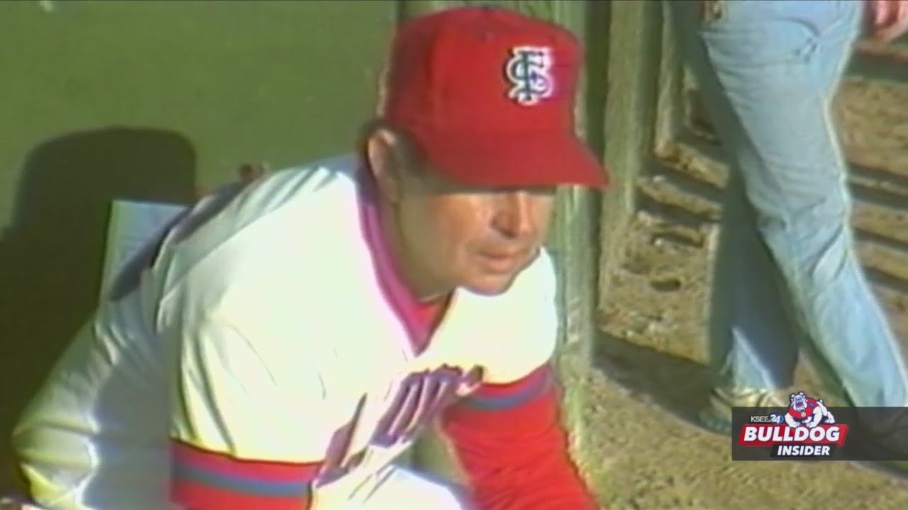 Bob Bennett (1933-2020) - YouTube