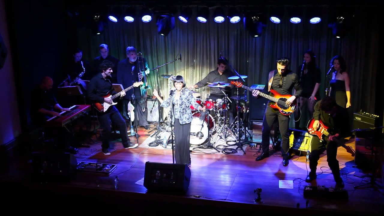 MELVIA CHICK RODGERS - CHICAGO CONNECTION EM DIVINO GASTRO CLUB - YouTube