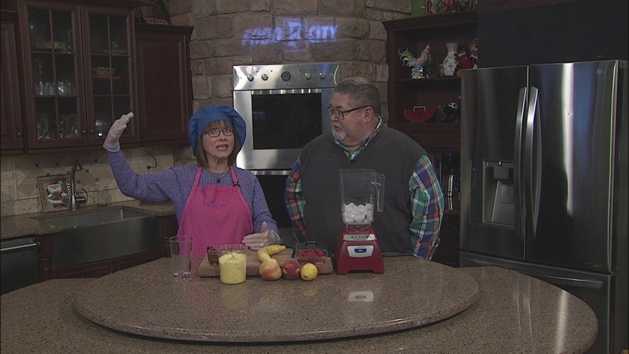 Smoothie with Raw Chef Jane - YouTube