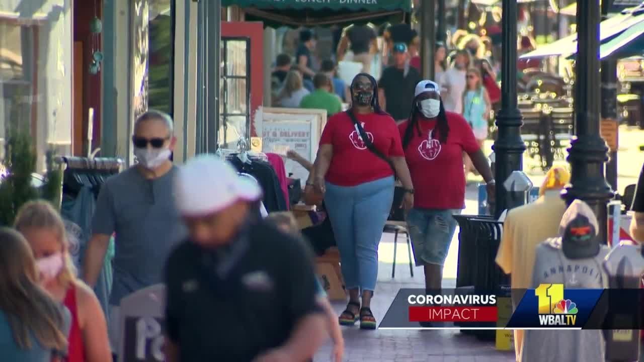 Wearing masks during a heat wave - YouTube