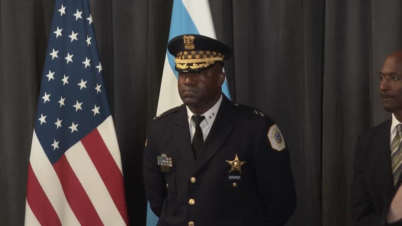 Chicago mayor selects new police superintendent - YouTube