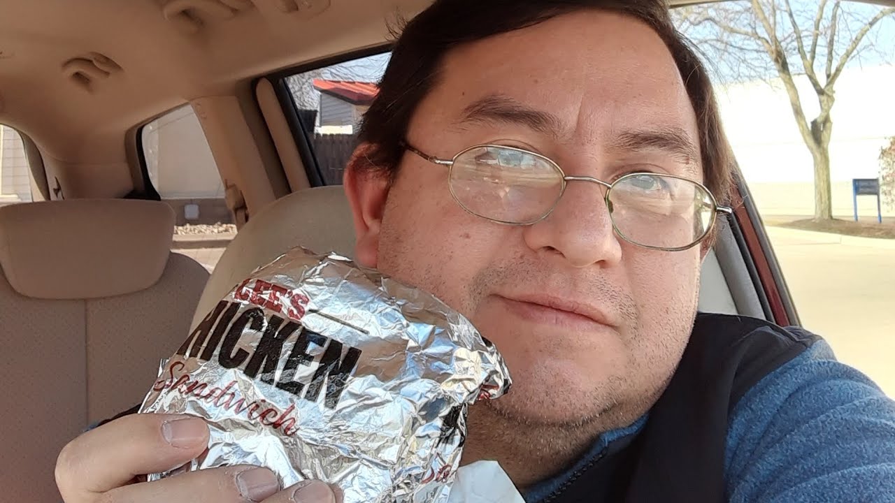 EAT IT! 11-22-2022 Lee's Famous Recipe SPICY BOURBON CHICKEN SANDWICH ...