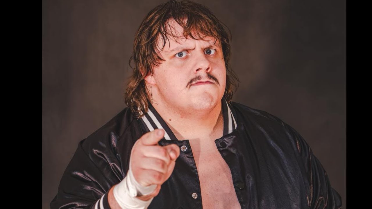 Wrestle Talk with Arabbidb3aver host: Ty Rose! - YouTube