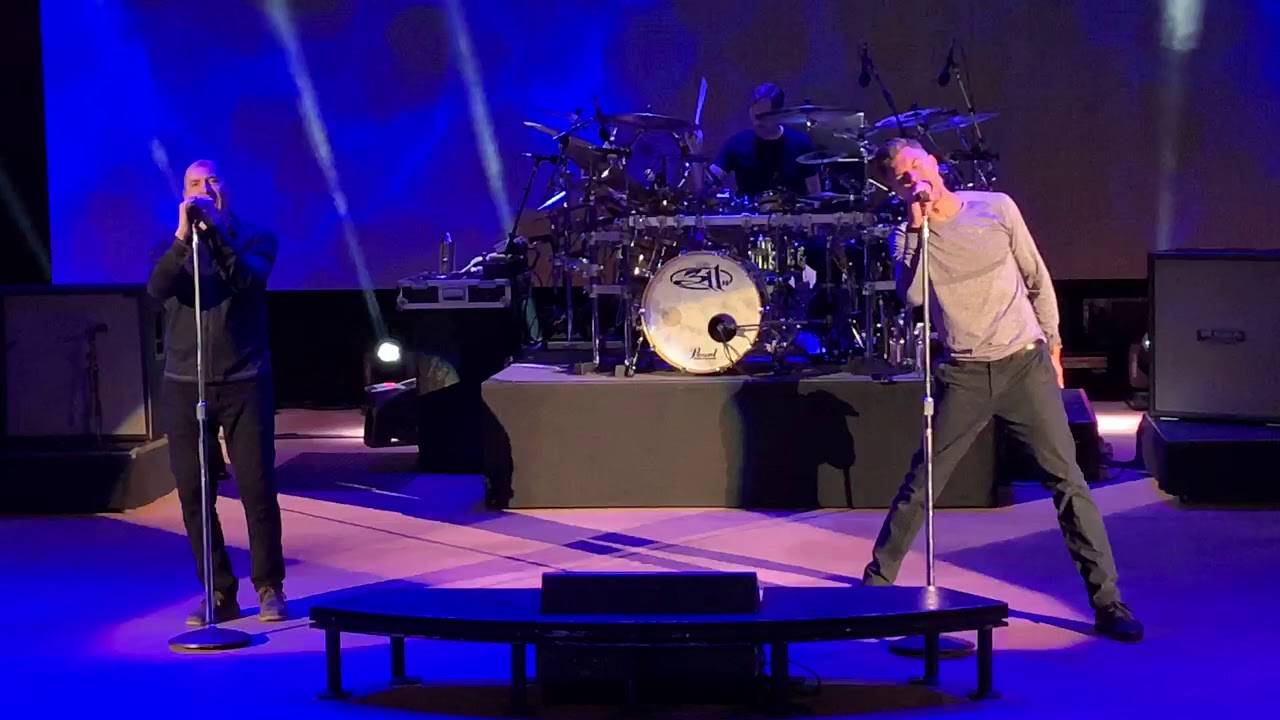 311 Red Rocks Beyond The Grey Sky - YouTube