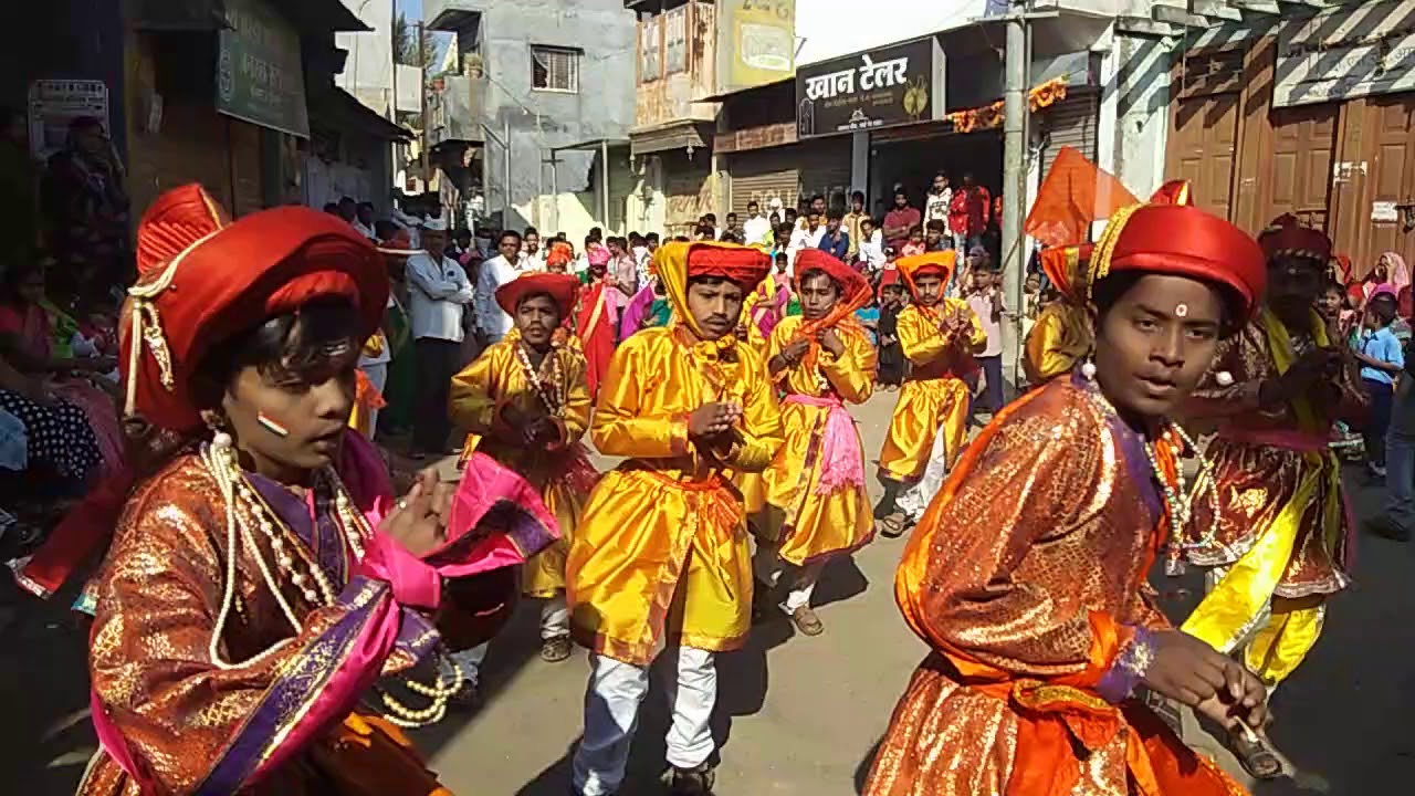 महात्मा गांधी विद्यालय,परंडा.२६जानेवारी २०२० Road show,Dance on Mard ...