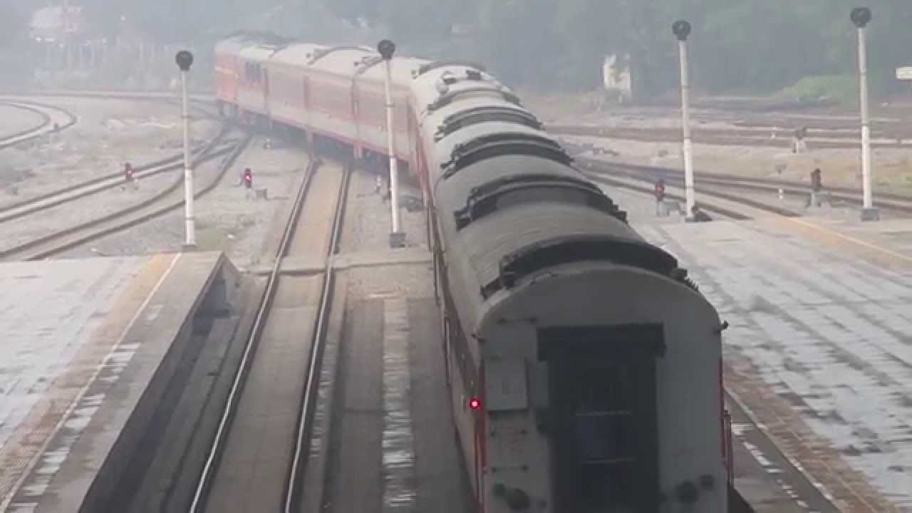 Chinese Night Train Beijing - Chengde - Fuxin - YouTube
