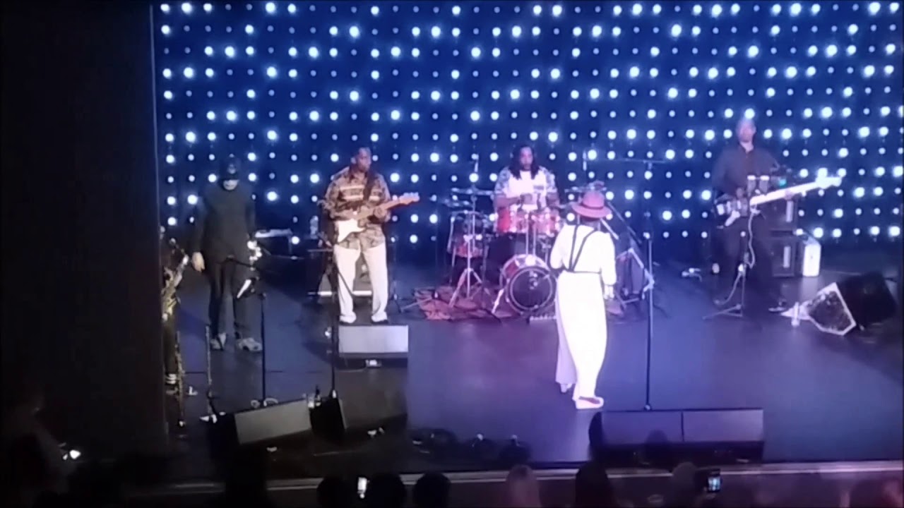 'She's Royal' - Tarrus Riley (Saxophone Cover) - YouTube