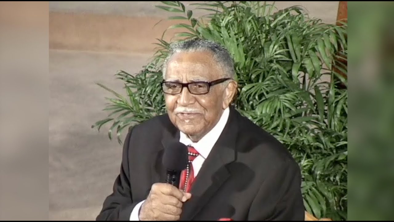 Rev. Dr. Joseph E. Lowery Preaching @ Saint Sabina #BlackHistoryTribute - YouTube
