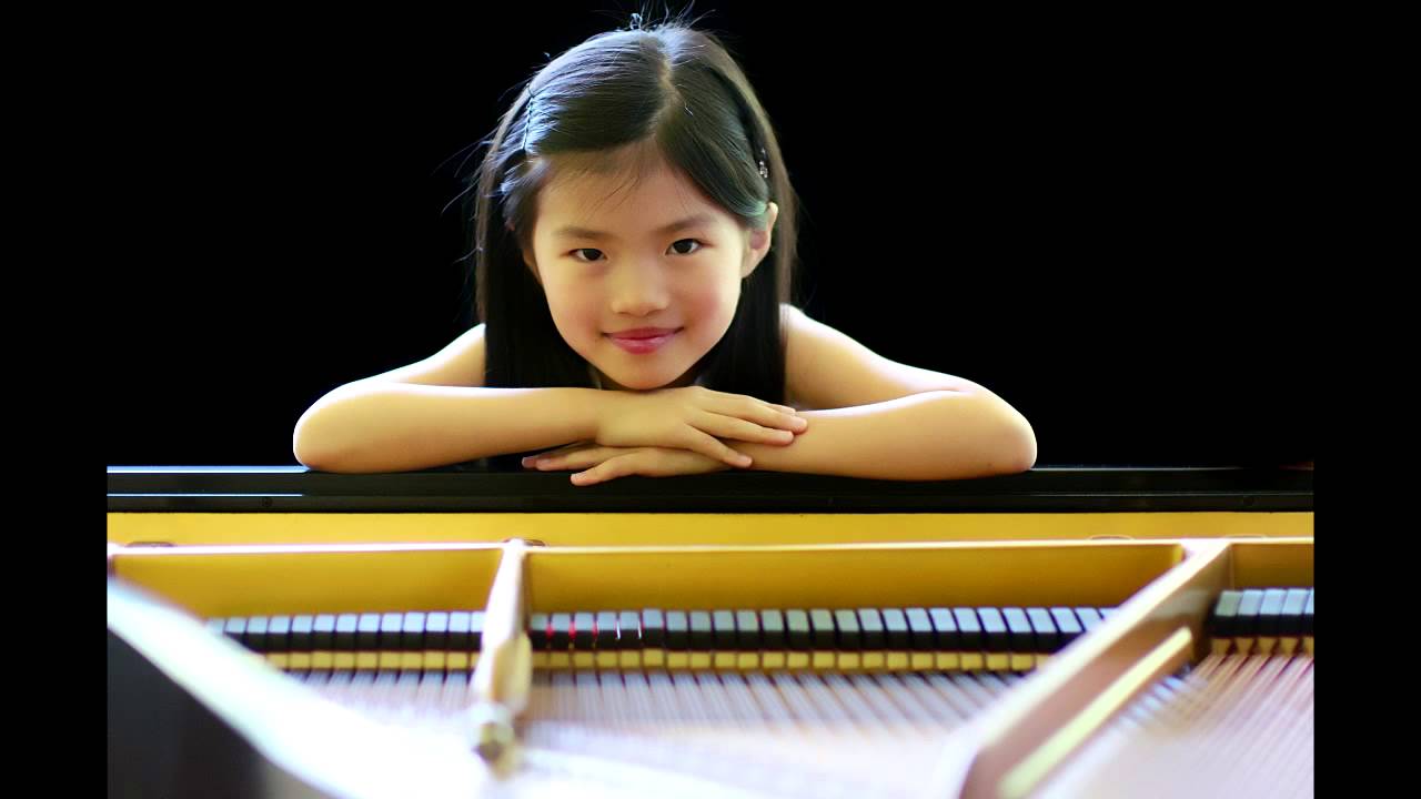 Natalie Zhang(8) plays Chopin Polonaise in G sharp Minor No. 14 - YouTube